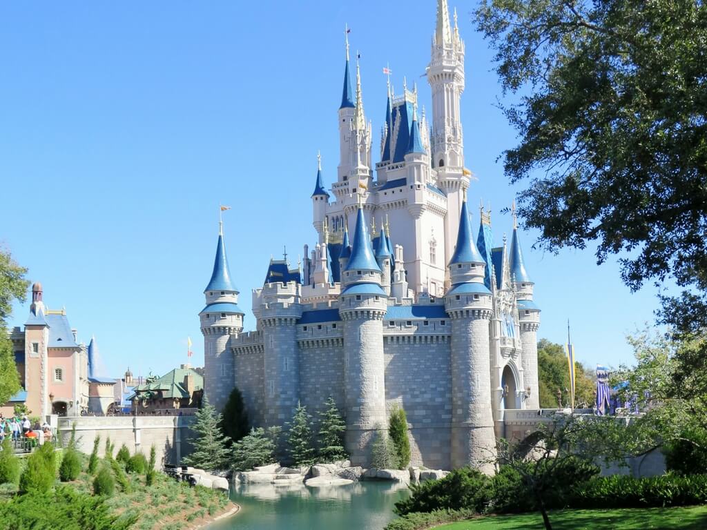 THE REAL STORY BEHIND DISNEY'S FAIRY TALE CASTLE